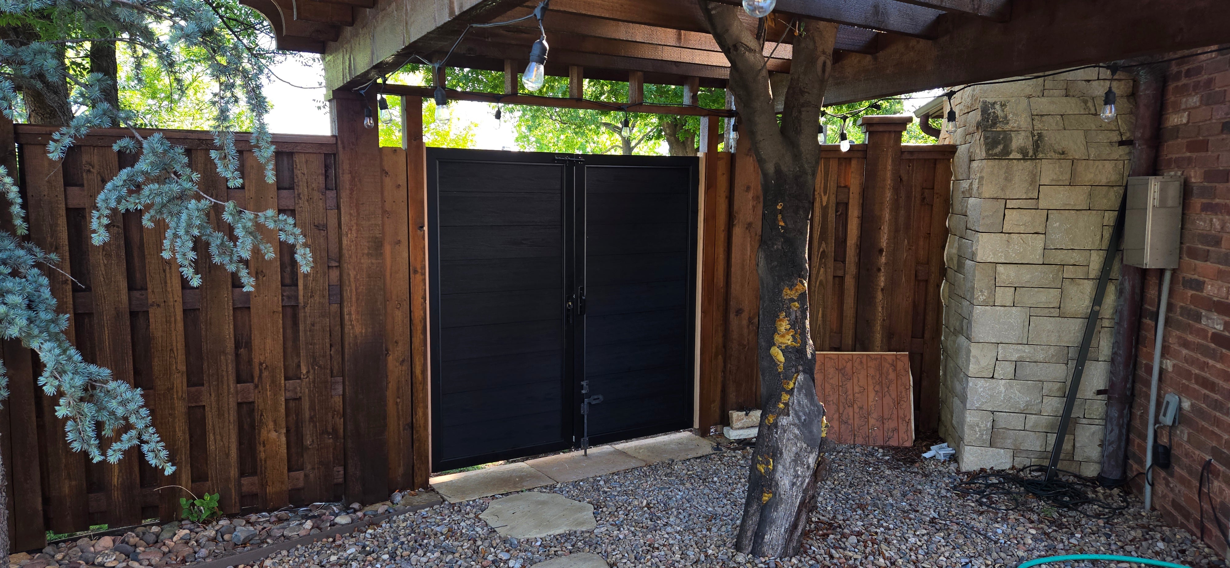 Top Quality Privacy Fences & Gates – CourtyardMart